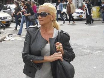 Intervista alla stilista argentina Elsa Serrano – Radio Nacional