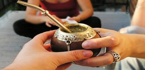 Mateada y agasajo uno de los festejos por el día de la madre – Radio ...