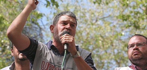 El gobierno habla de superávit pero los trabajadores del estado se ...